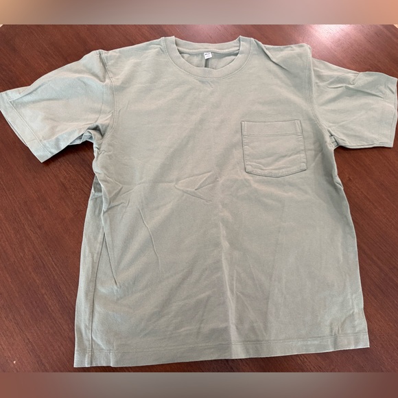 Uniqlo | Shirts | Uniqlo Mens Oversized Green Pocket Tshirt | Poshmark